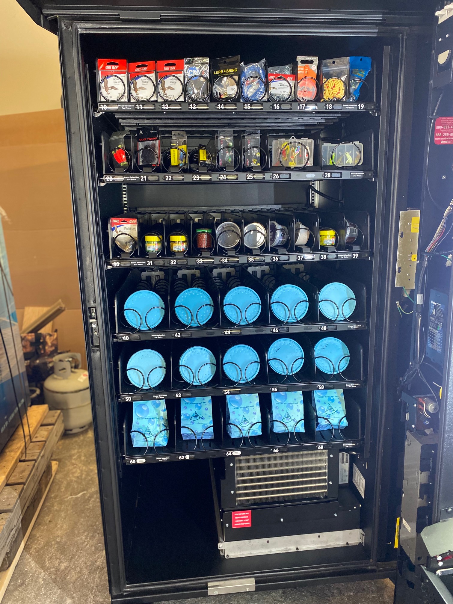 Reman, Blemish & Used Machines - Live Bait Vending.com